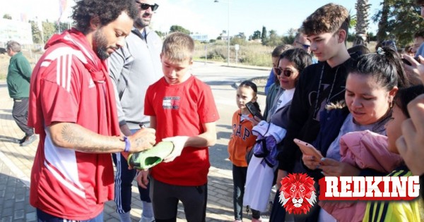 Πόλος έλξης ο σπουδαίος Μαρσέλο! (photos) - ΠΟΔΟΣΦΑΙΡΟ - REDKING
